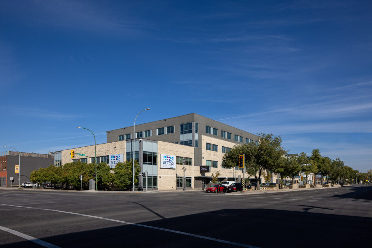 HEALTHCARE | M Builds